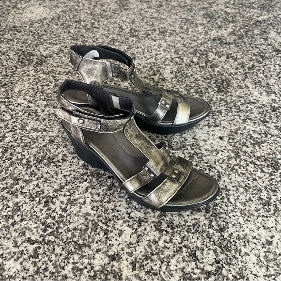 Naot | Shoes | Naot Womens Flirt Wedge Sandal Gunmetal Silver Metallic ...
